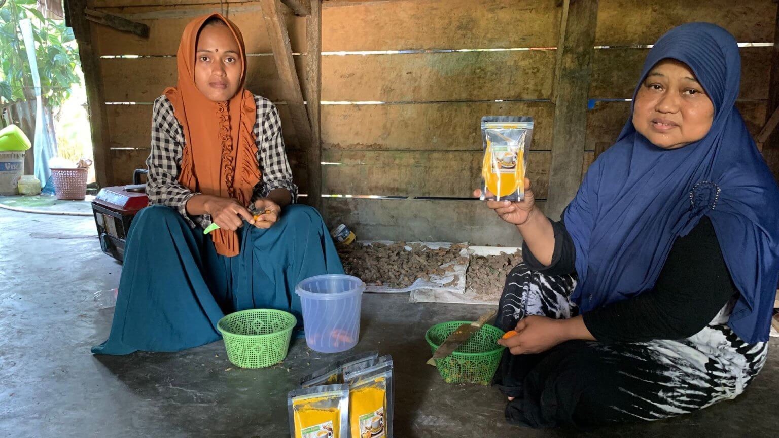 THE VSLA PROGRAM HELPS MAK TUN IN HER BUSINESS - Care Indonesia